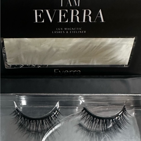 Everra | Makeup | Everra Magnetic Lashes I Am Everra Brand New In The ...